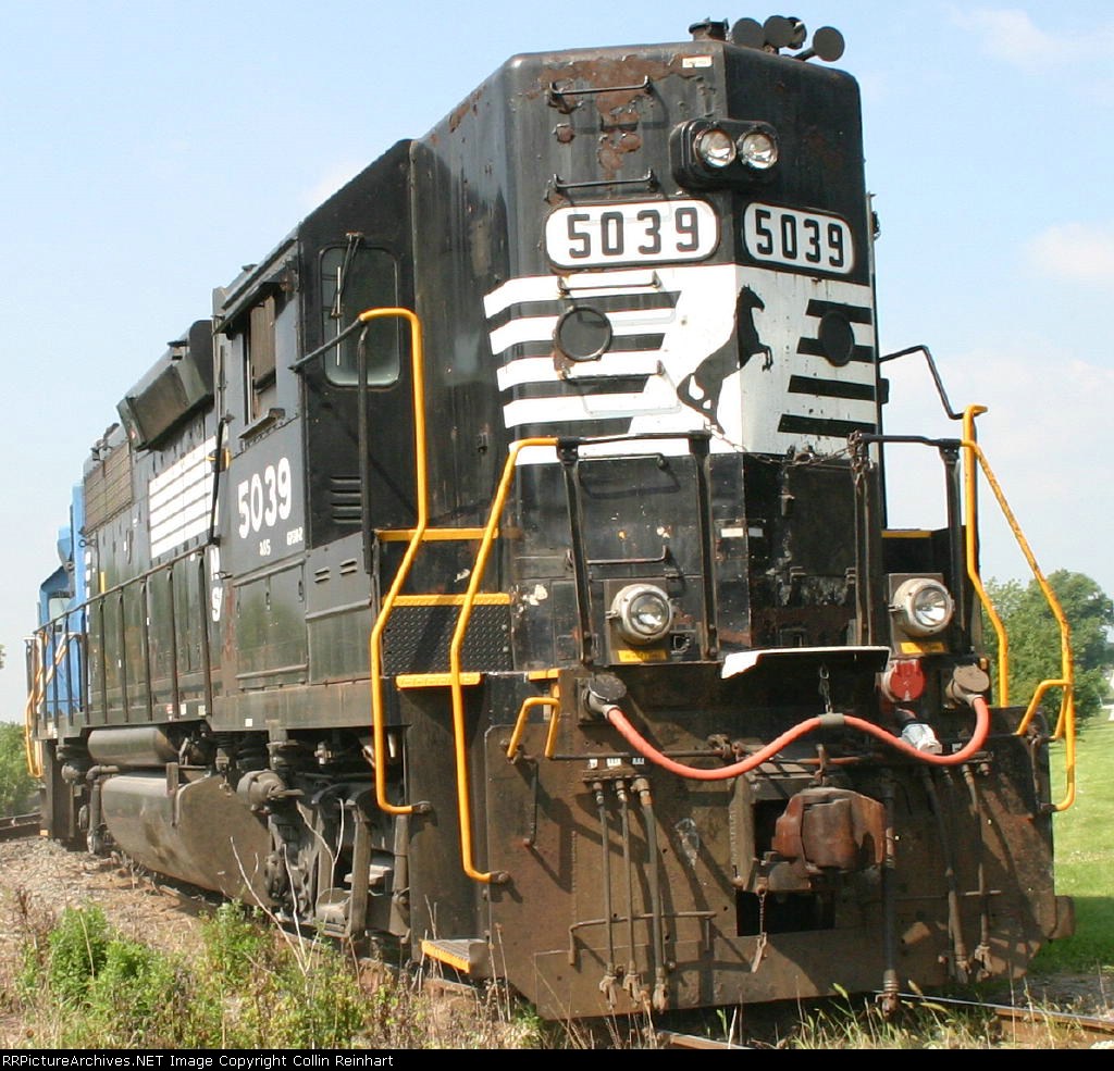 GP38-2 5039